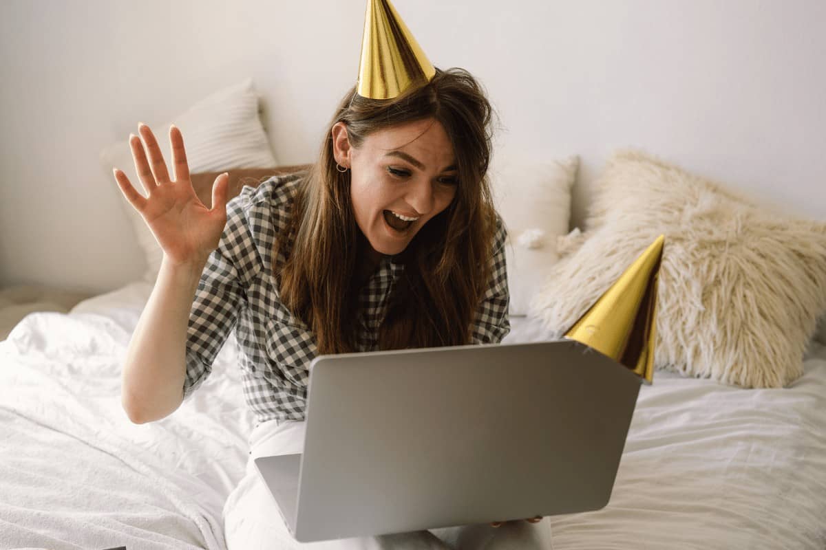 How to Plan a Virtual Party in Different Time Zones - The Homemade Party