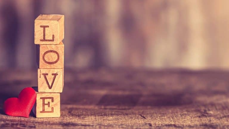 Fun Valentine's Day Zoom Backgrounds - The Homemade Party